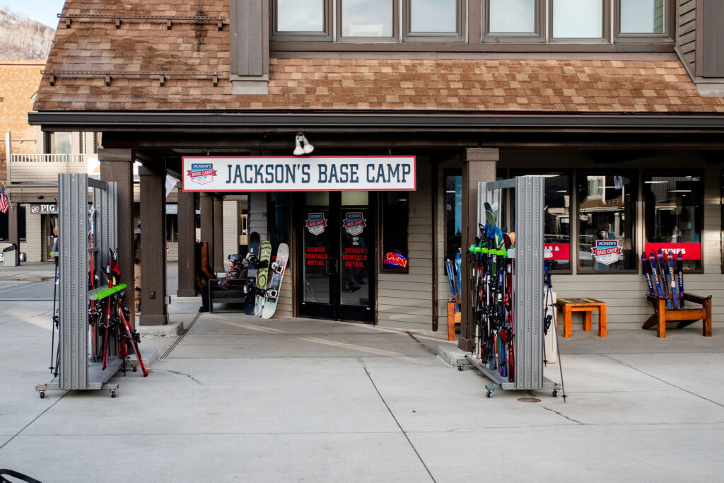 Ski Valet - Jackson's Base Camp